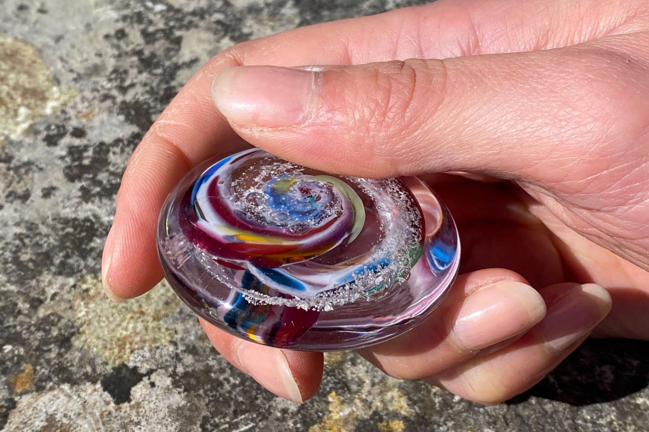 Small Comfort Disk with Encased Ashes | Remembrance Glass | Remembrance ...