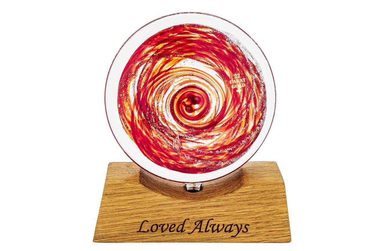 Disk with Encased Ashes on angled & engraved oak base | Remembrance ...